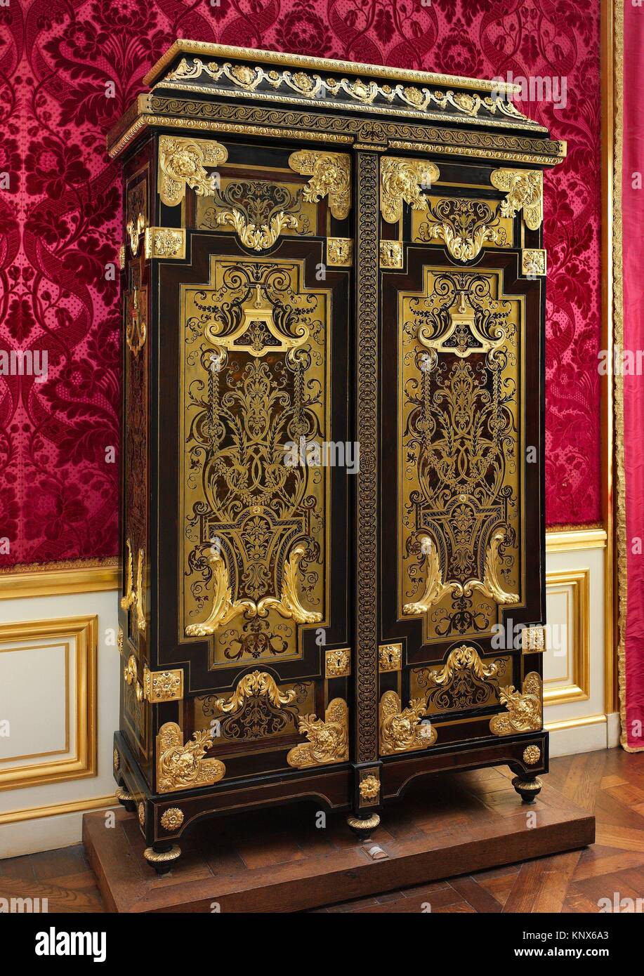 French oak and ebony large cabinet hi-res stock photography and images ...