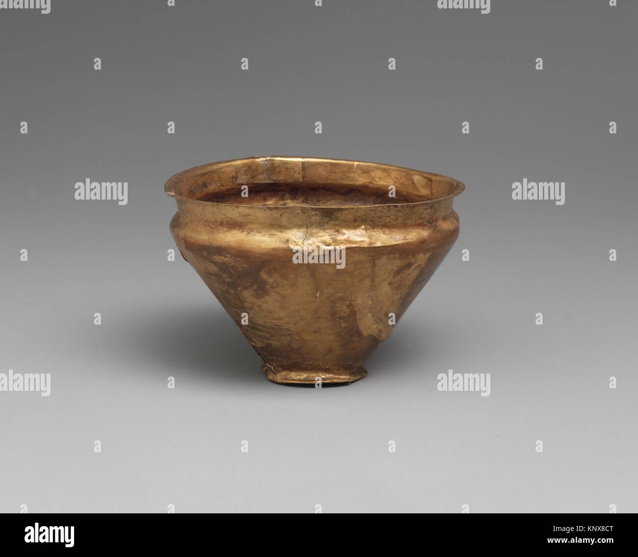 Mycenaean Cup High Resolution Stock Photography and Images - Alamy