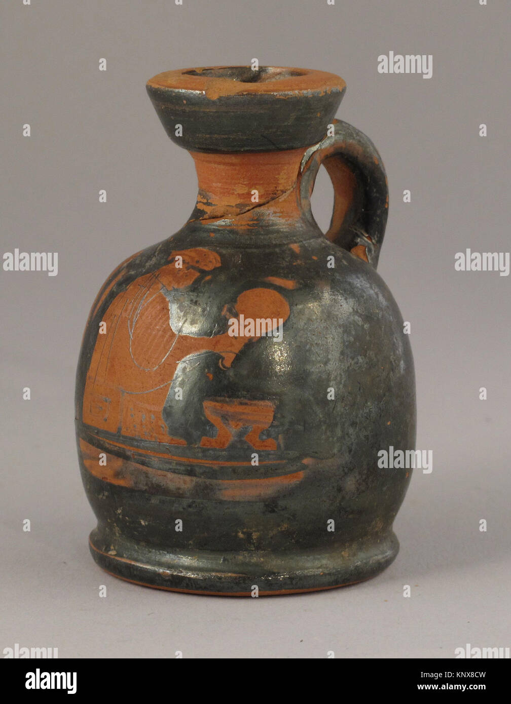 Attic red figure squat lekythos hi-res stock photography and images - Alamy
