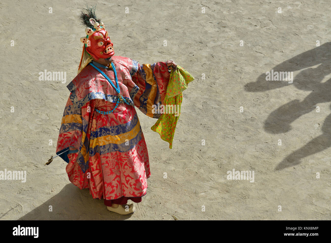 Ritual mask hi-res stock photography and images - Alamy