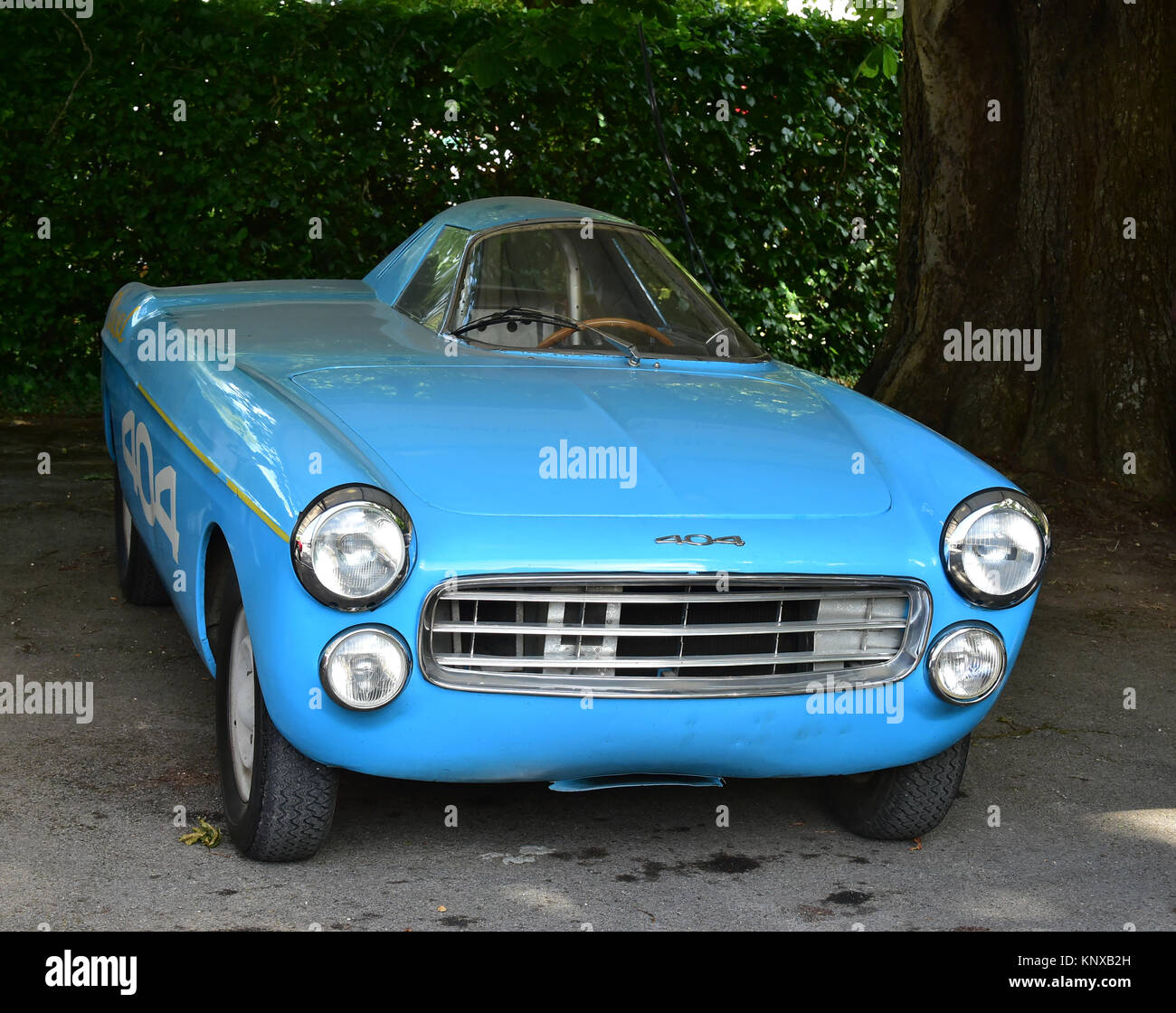 Peugeot 404 hi-res stock photography and images - Alamy