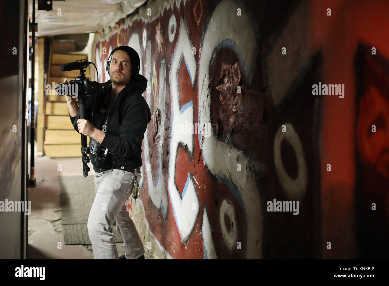 QUEST, director Jonathan Olshefski, on set, 2017. ph: Carina Romano /© First Run Features ...