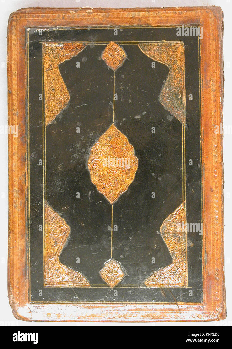 Bookbinding (Jild-i kitab) MET sf1974-370-4b 452675 Stock Photo - Alamy