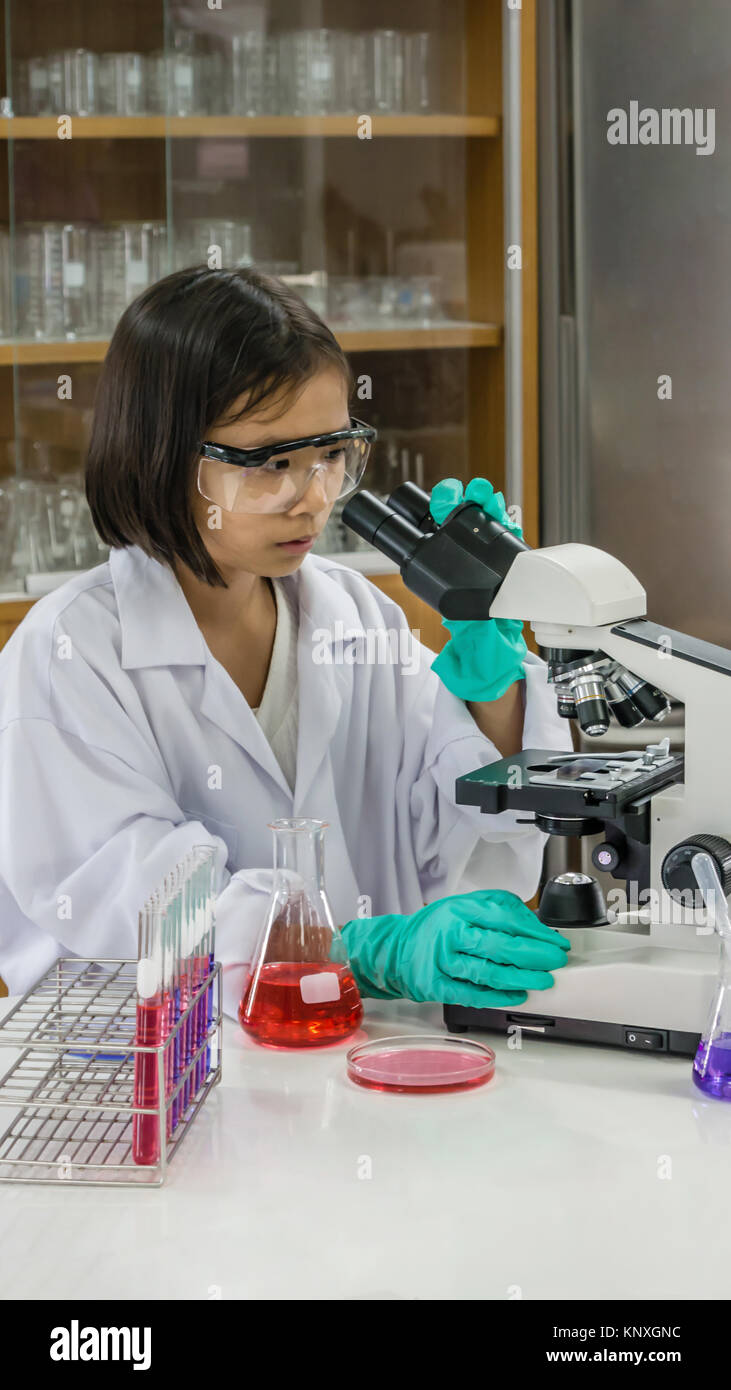 Asian female forensic scientist hi-res stock photography and images - Alamy