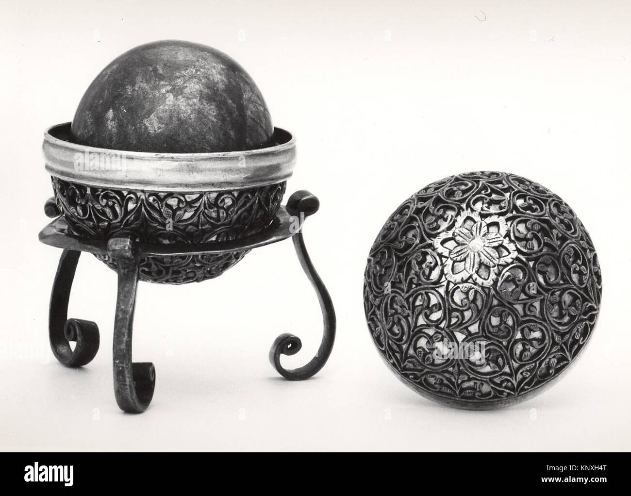 Bezoar stone hi-res stock photography and images - Alamy