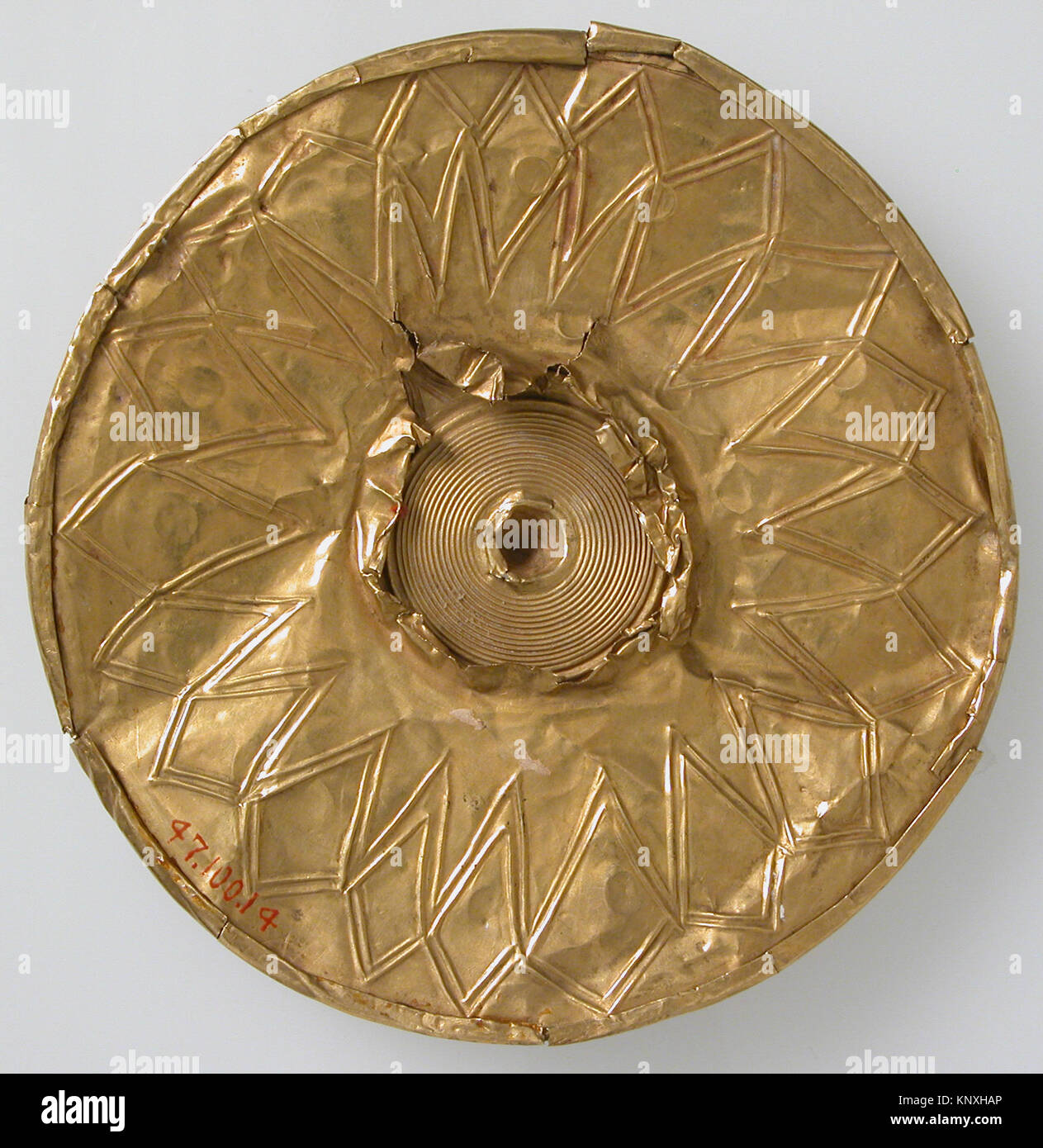 A gold disk from a reel in the MET collection, catalog number sf47-100 ...