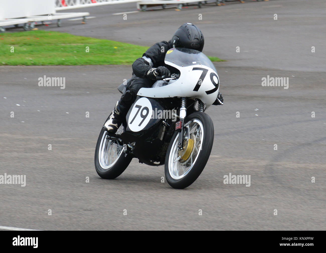 Kevin Rushworth, Paul Smart, Triumph Daytona 500Goodwood Revival 2013 ...