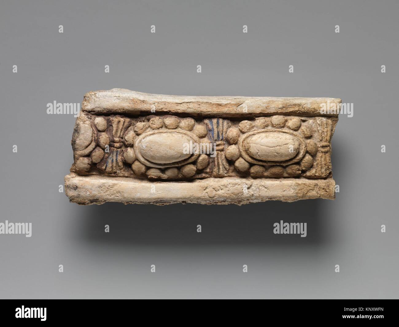 Lozenge border hi-res stock photography and images - Alamy