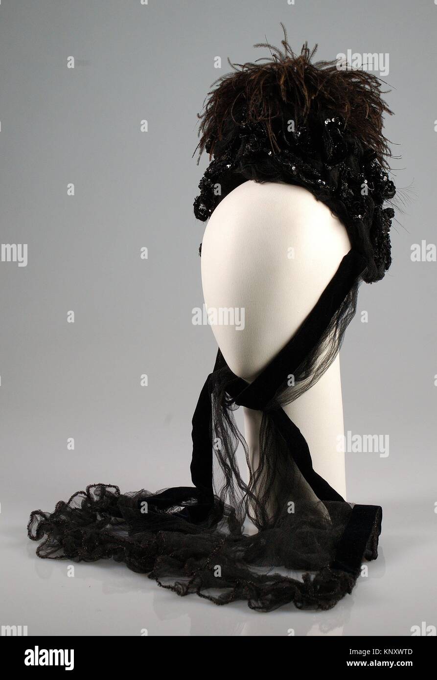 The bonnet maker hi-res stock photography and images - Alamy