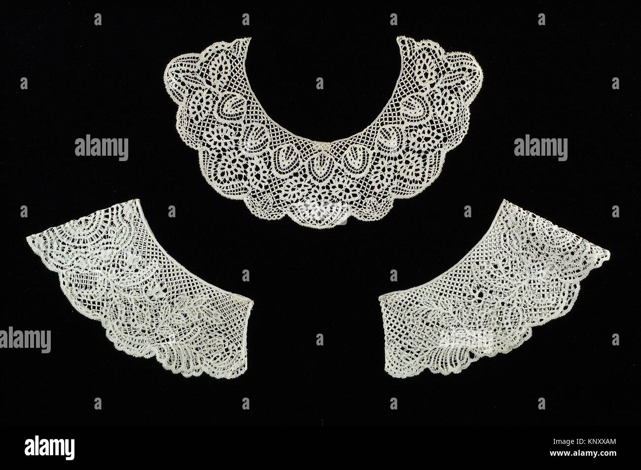 National costume dame hi-res stock photography and images - Alamy