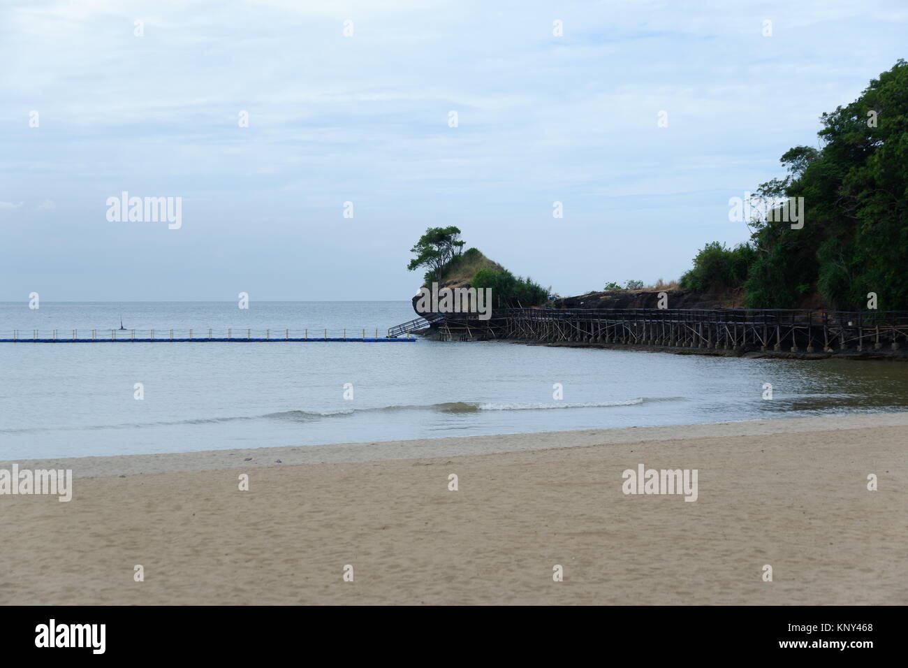 Beach front suites hi-res stock photography and images - Alamy