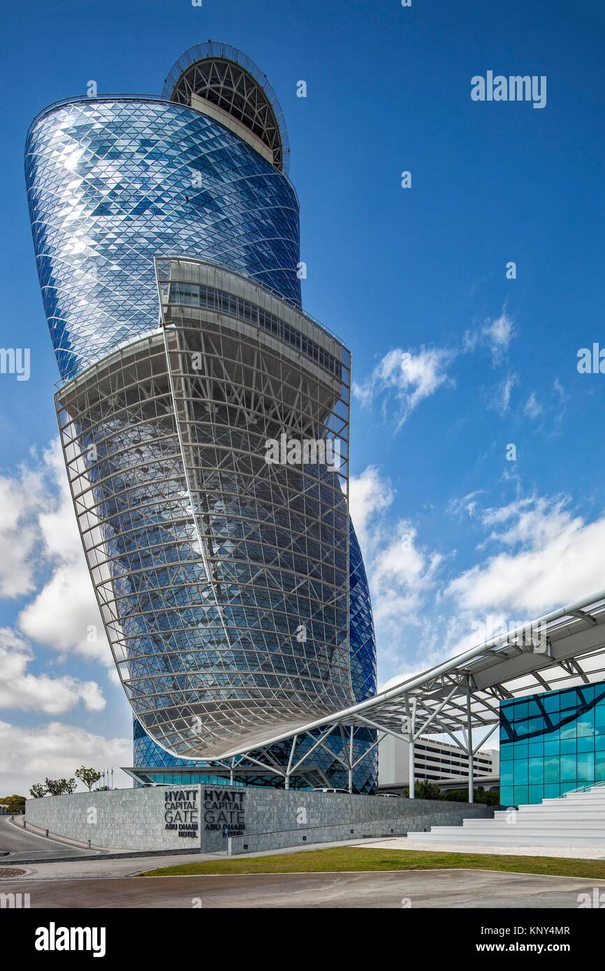 Capital gate building abu dhabi hi-res stock photography and images - Alamy