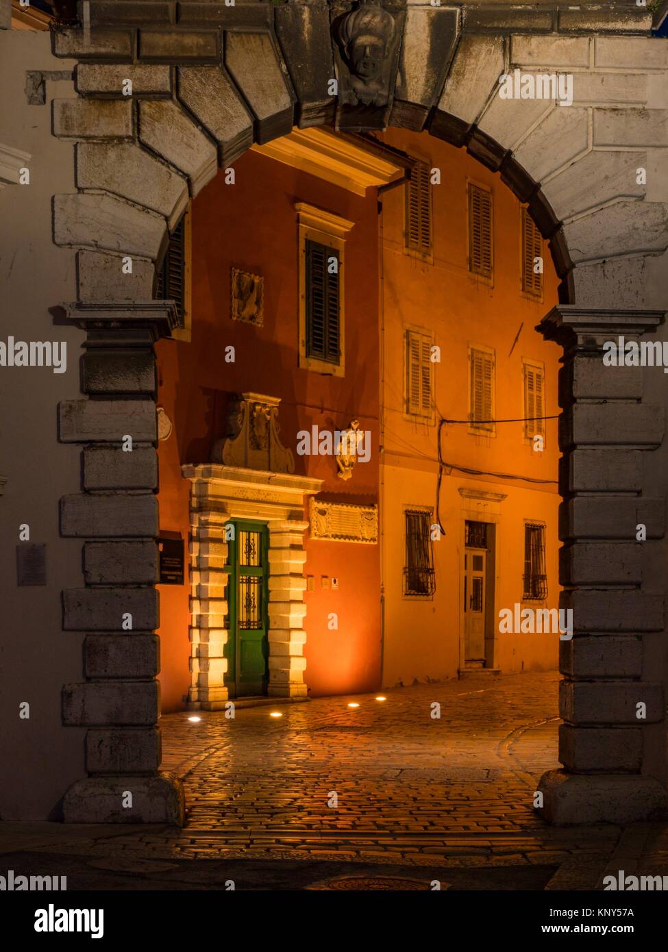 Street light scene hi-res stock photography and images - Alamy