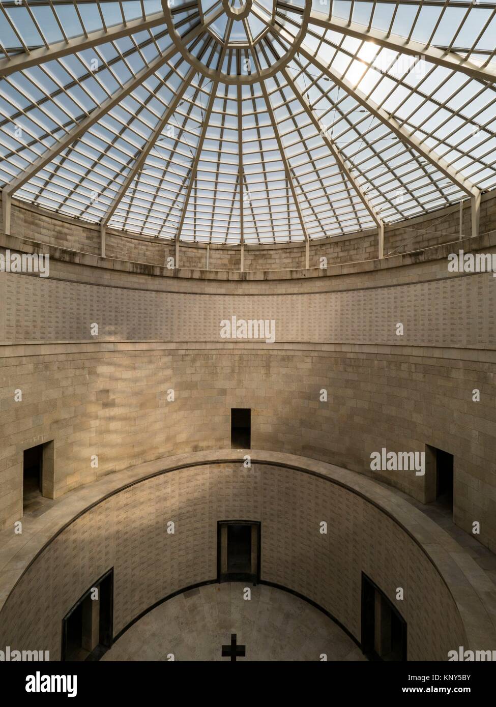 War memorial architecture hi-res stock photography and images - Alamy