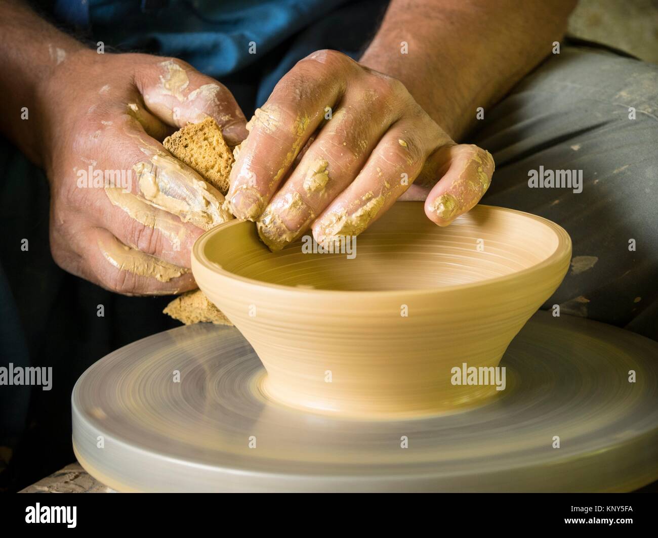 Hand maker hi-res stock photography and images - Alamy