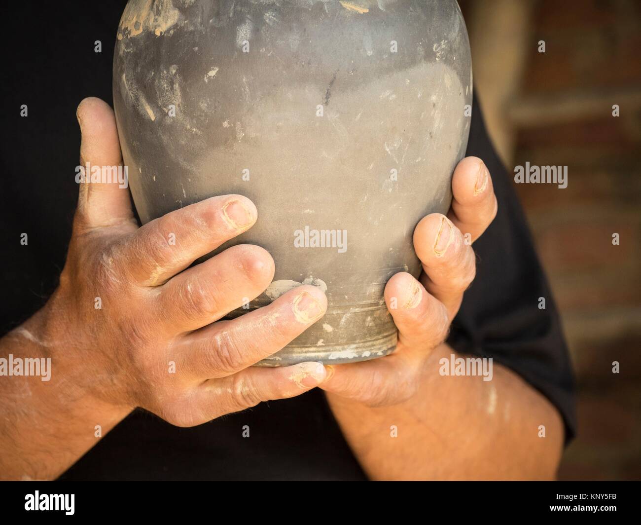 Hand pottery hi-res stock photography and images - Alamy