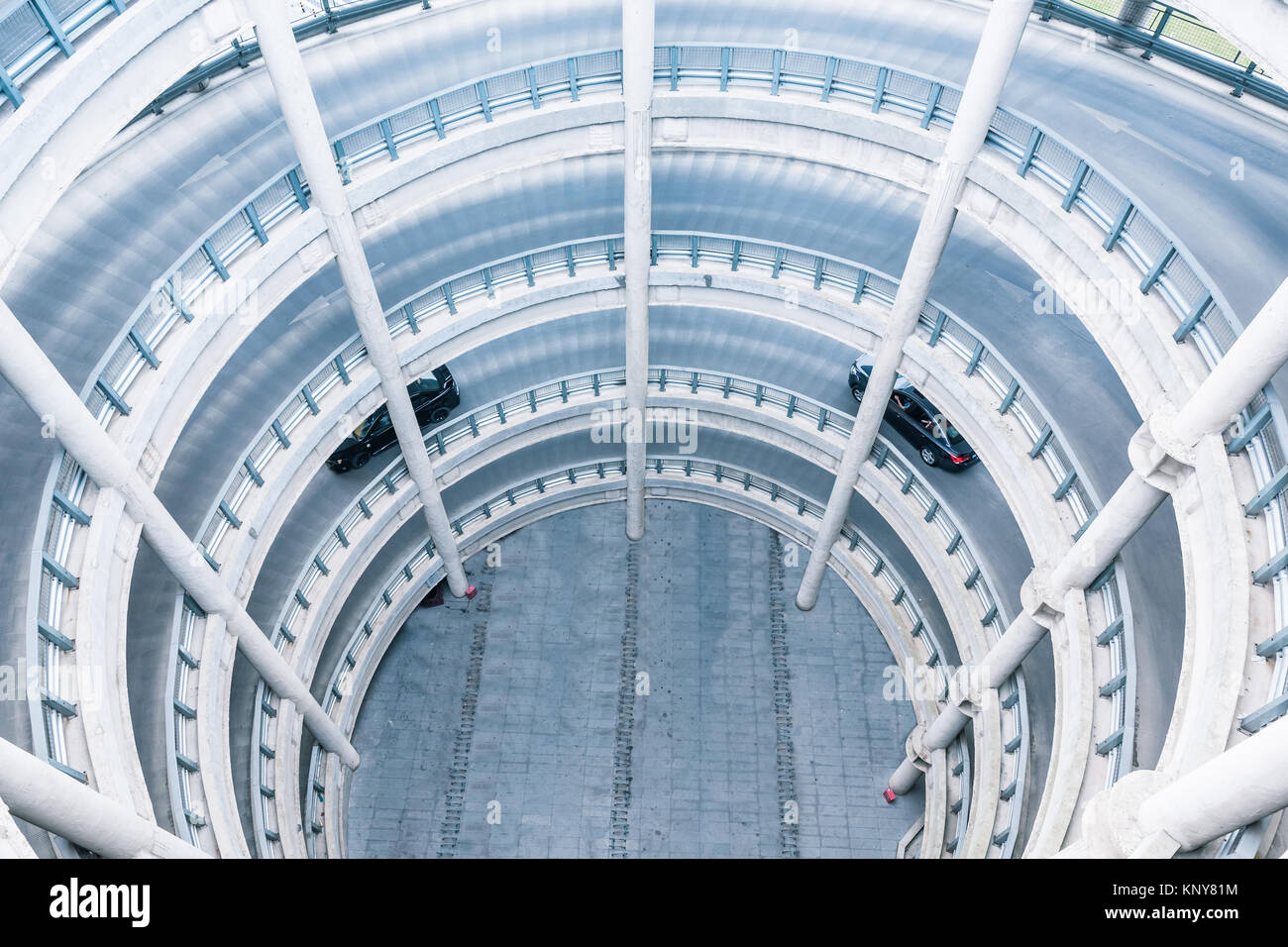 Multi floor car park building hi-res stock photography and images - Alamy