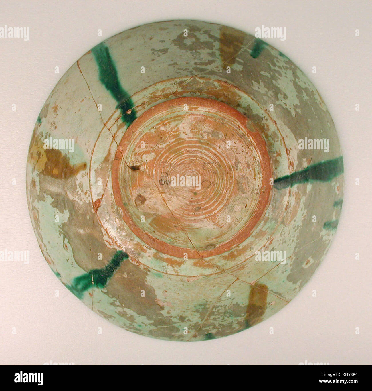 Bowl MET wb-38.40.143b 449354 Stock Photo - Alamy