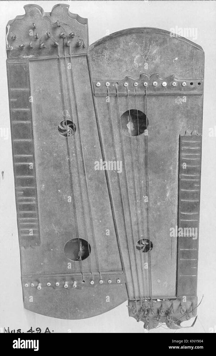 Zither Black and White Stock Photos & Images - Alamy