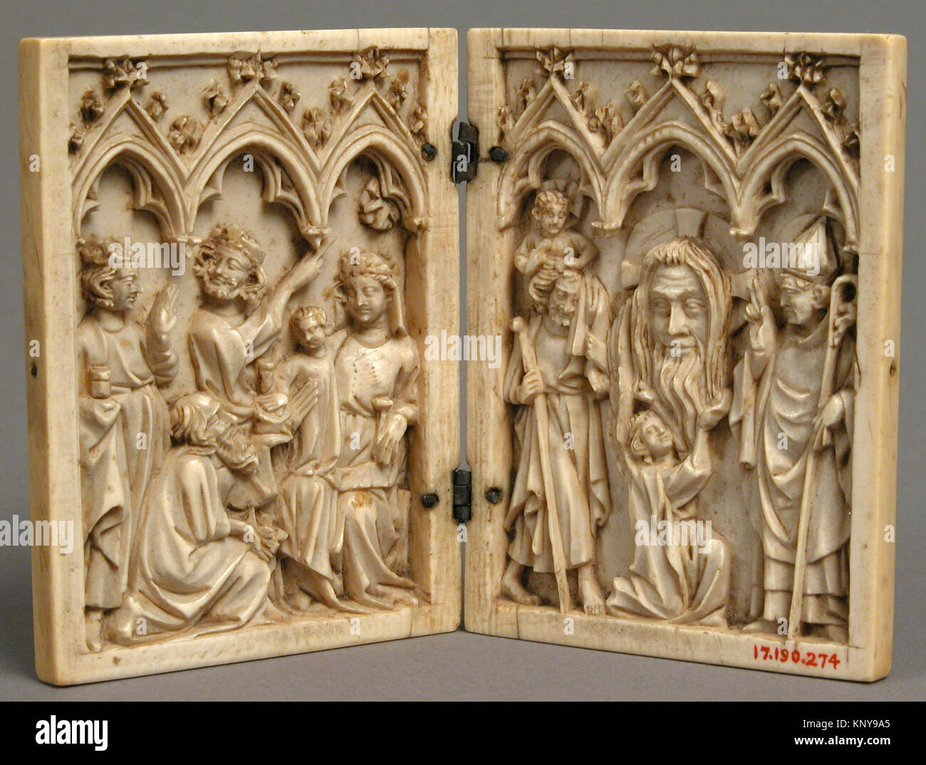 5 7 x 1 3 cm hi-res stock photography and images - Alamy