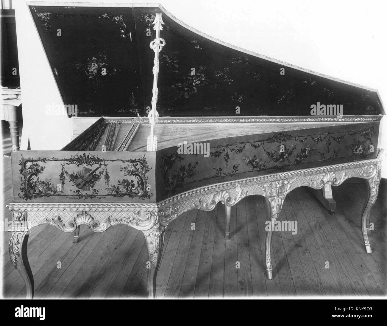 Old harpsichord Black and White Stock Photos & Images - Alamy
