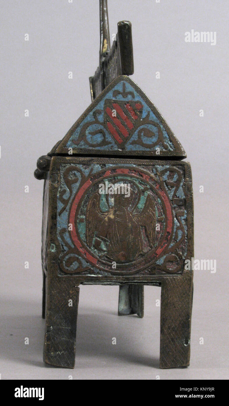 Chasse MET sf17-190-329s2a 464305 French, Chasse, 13th century ...
