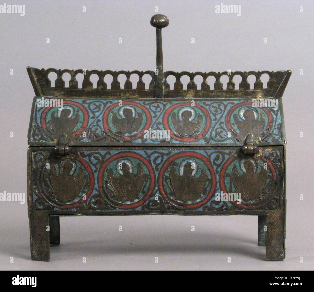 Chasse MET sf17-190-329s3a 464305 French, Chasse, 13th century ...