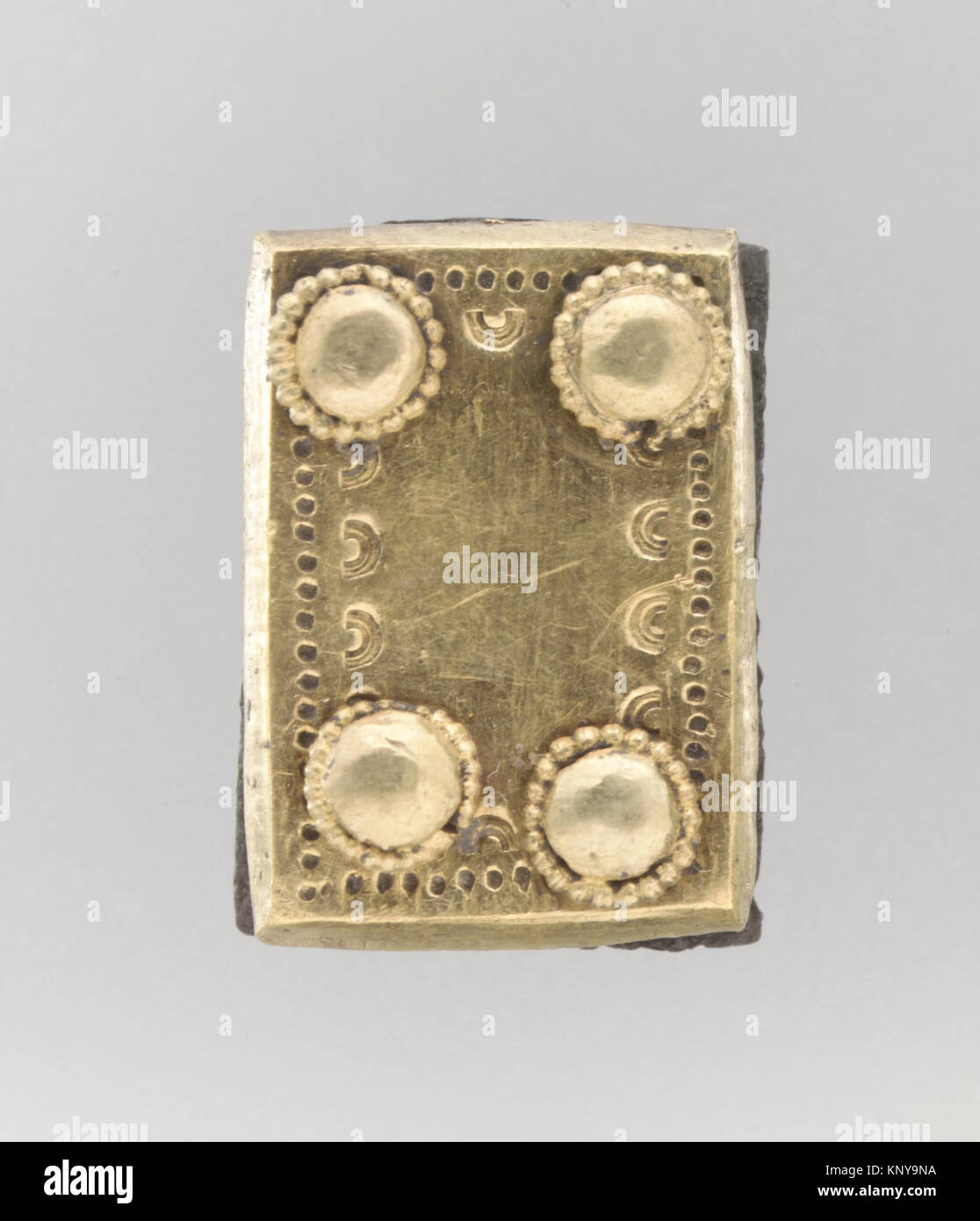 Gold back plate hi-res stock photography and images - Alamy