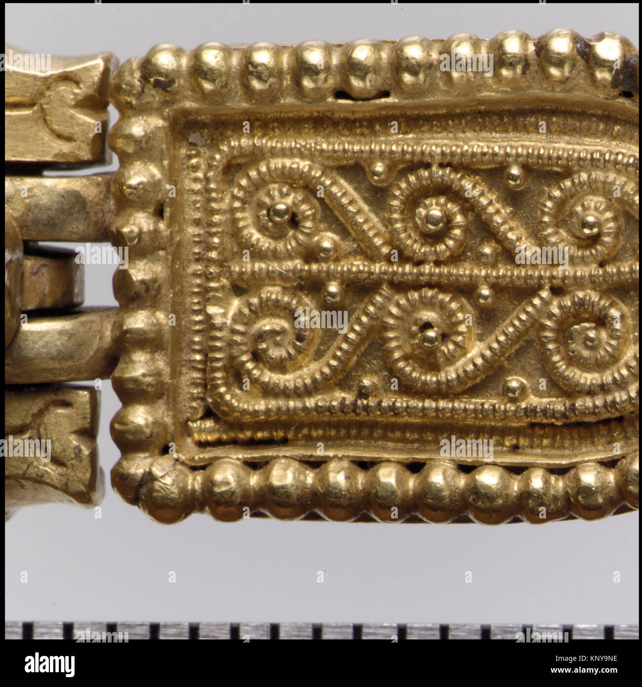 Gold Belt Buckle and Gold Strap End MET DP30239 469033 Stock Photo - Alamy