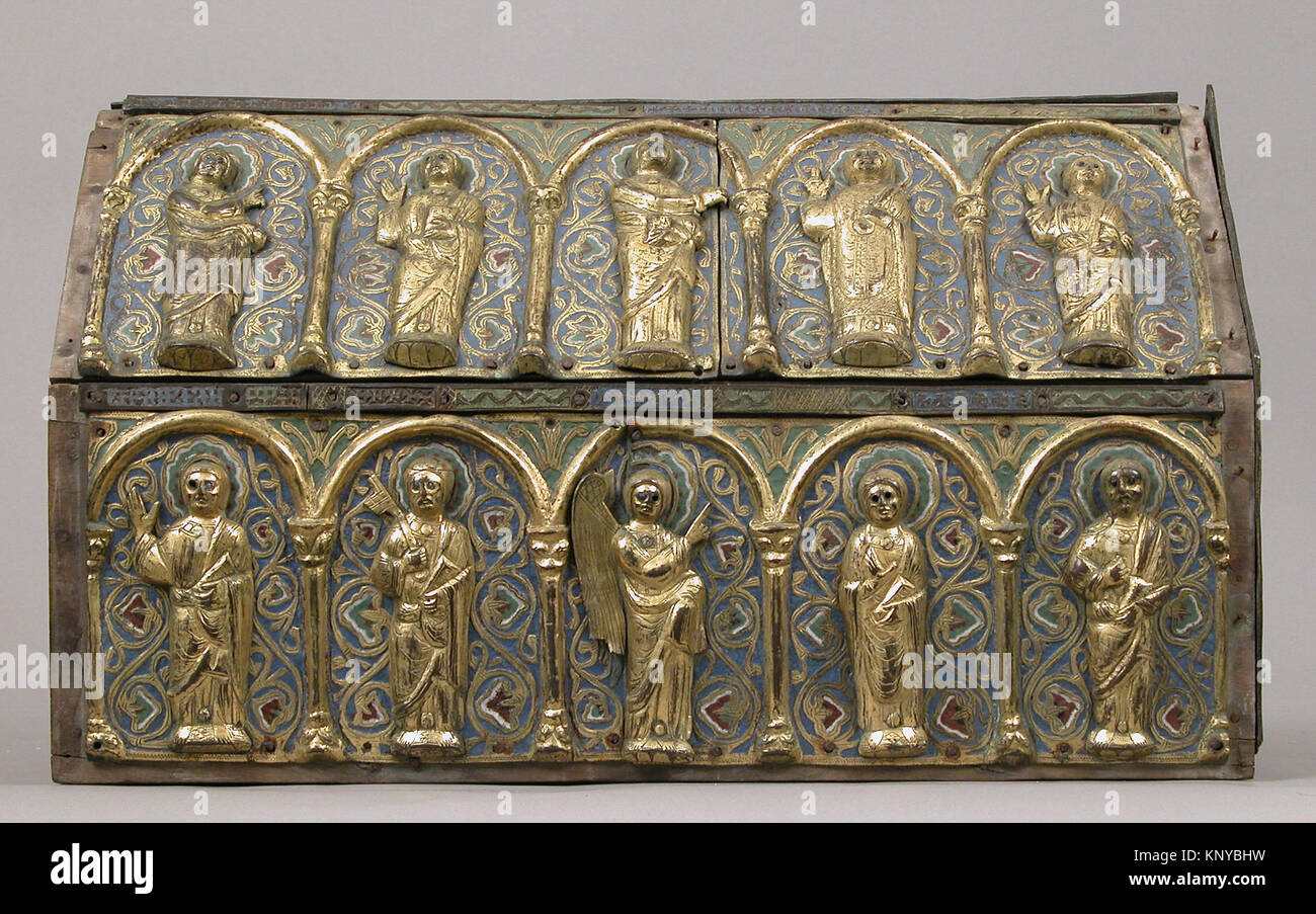 This French chasse from the 13th century, cataloged as MET sf17-190 ...