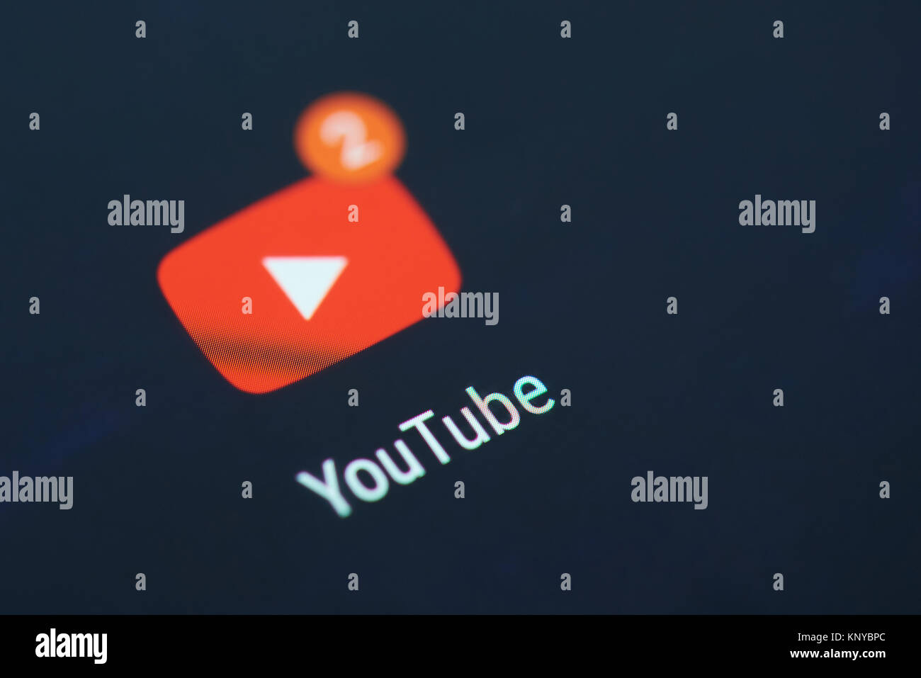 Youtube logo 2017 hi-res stock photography and images - Alamy
