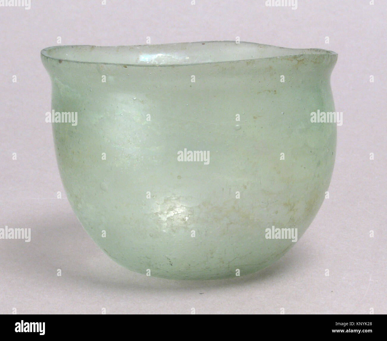 A late Roman glass bowl from the 4th to 5th century, reflecting the art ...