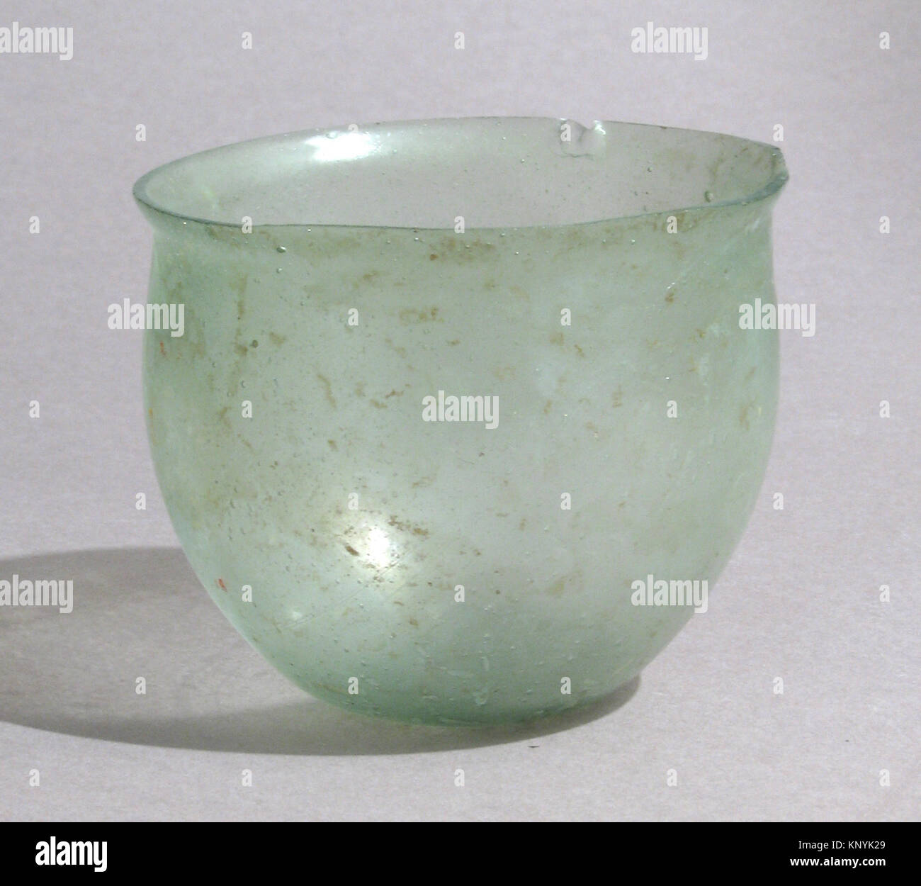 Late Roman glass bowl from the 4th–5th century, illustrating Roman ...
