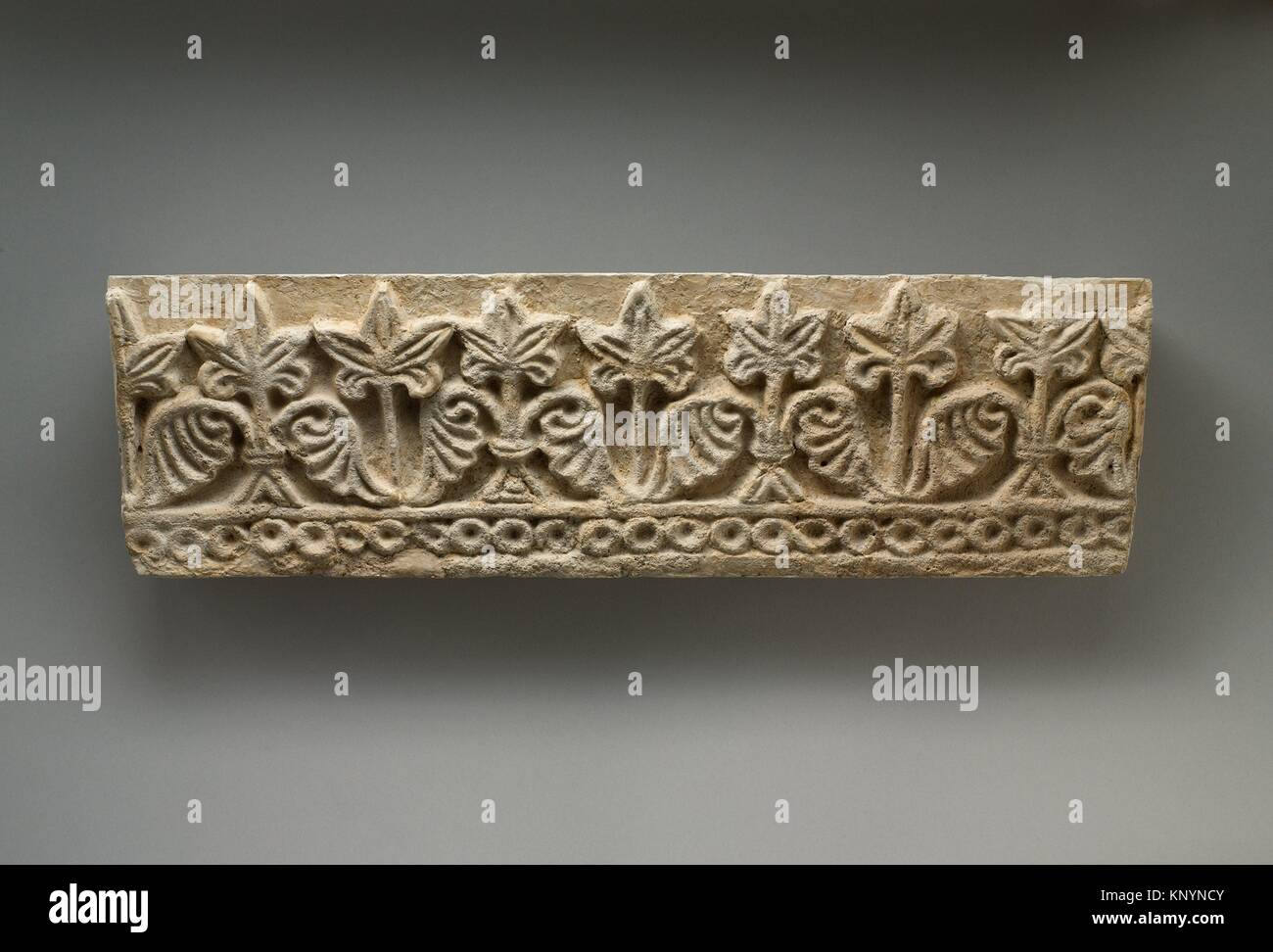Stucco frieze hi-res stock photography and images - Alamy