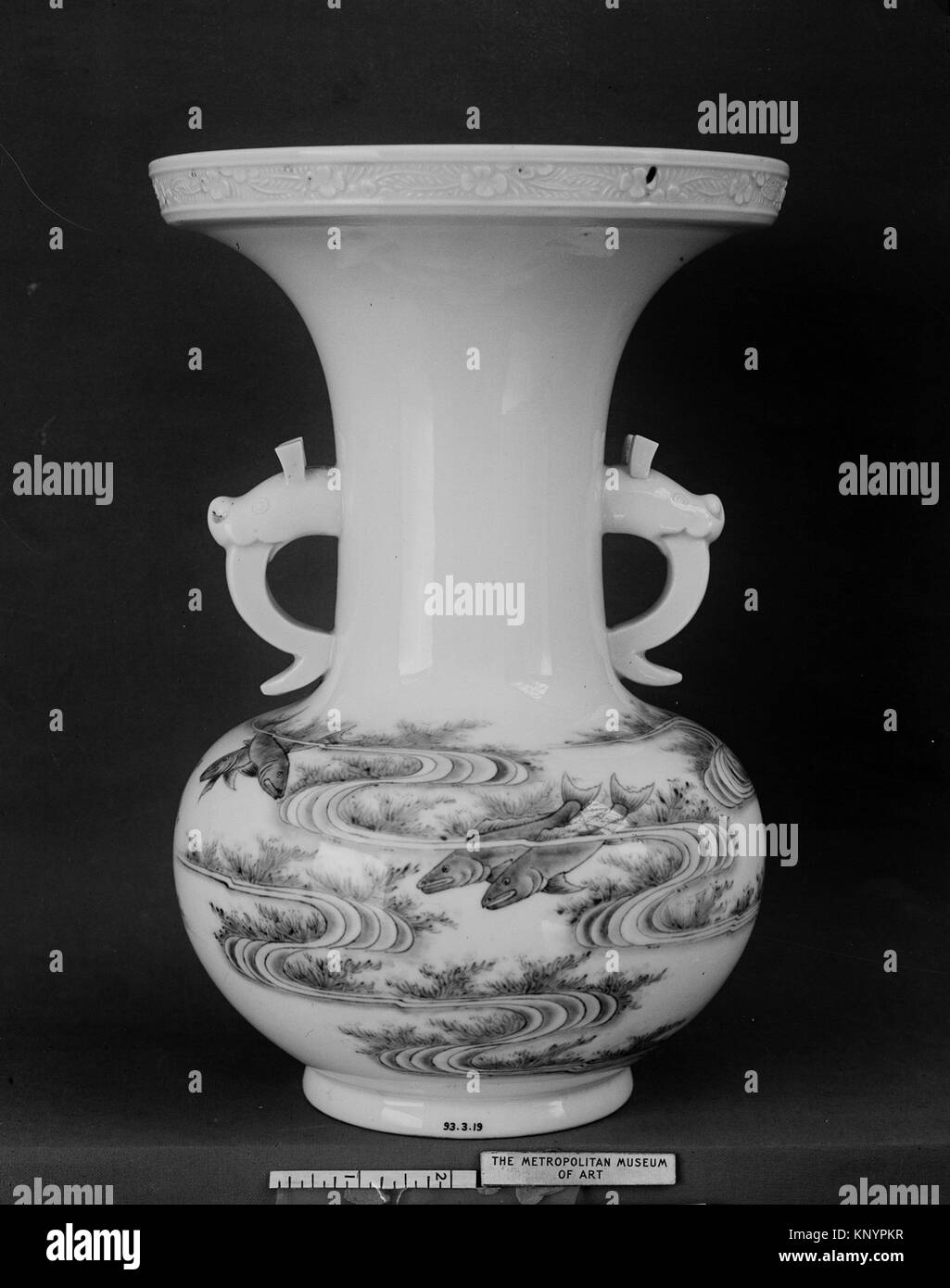 White porcelain hirado ware hi-res stock photography and images - Alamy
