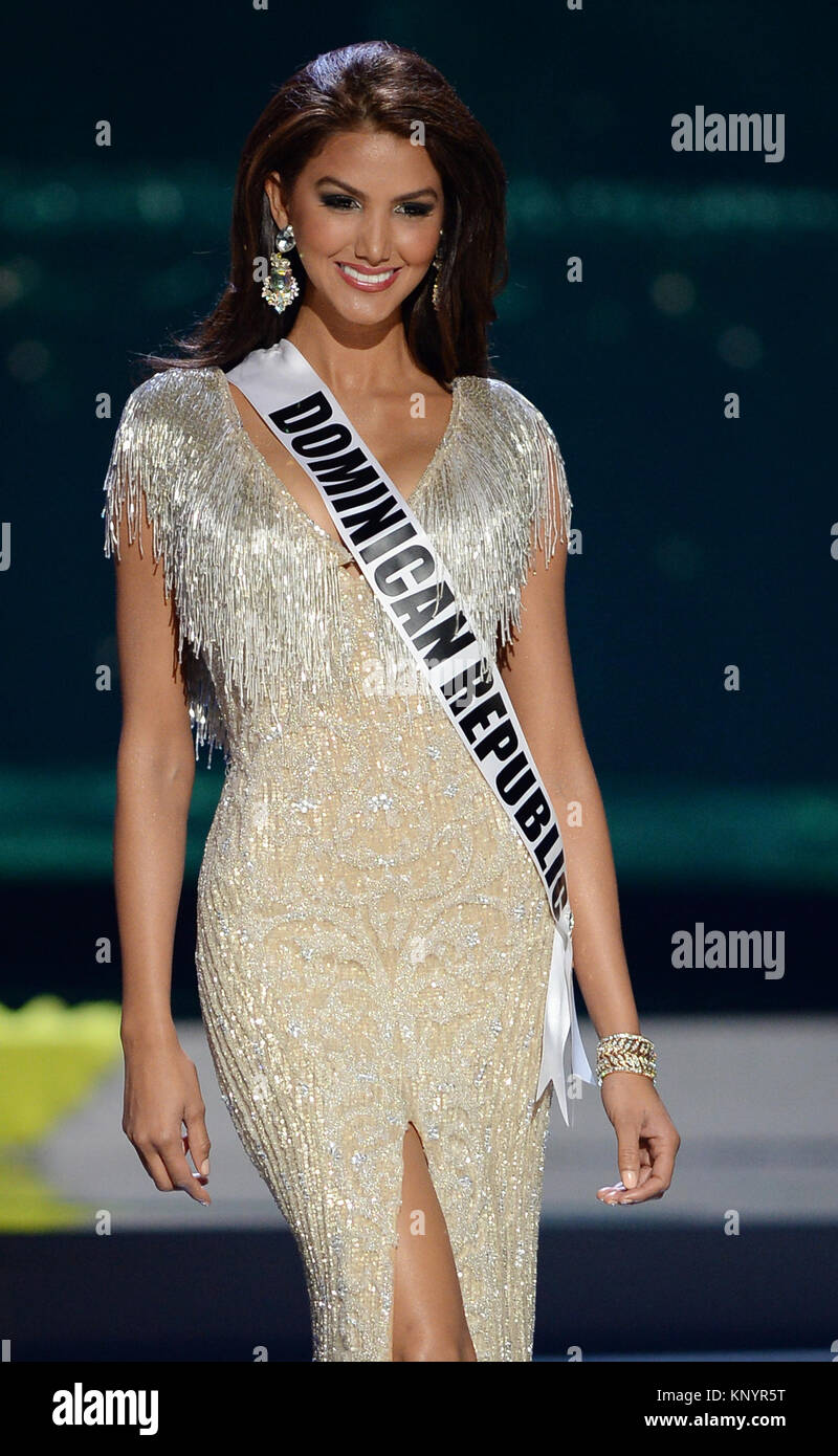 MIAMI, FL - JANUARY 21: Miss Dominican Republic Kimberly Castillo ...