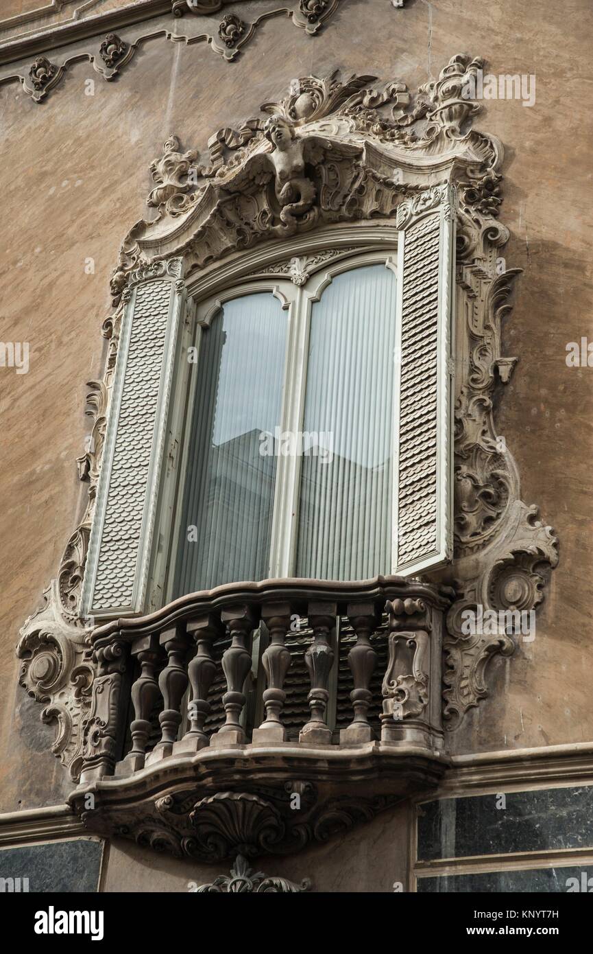 Alabaster windows hi-res stock photography and images - Alamy