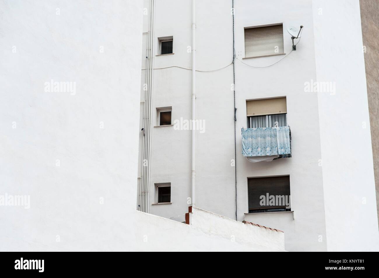 Back of a building hi-res stock photography and images - Alamy