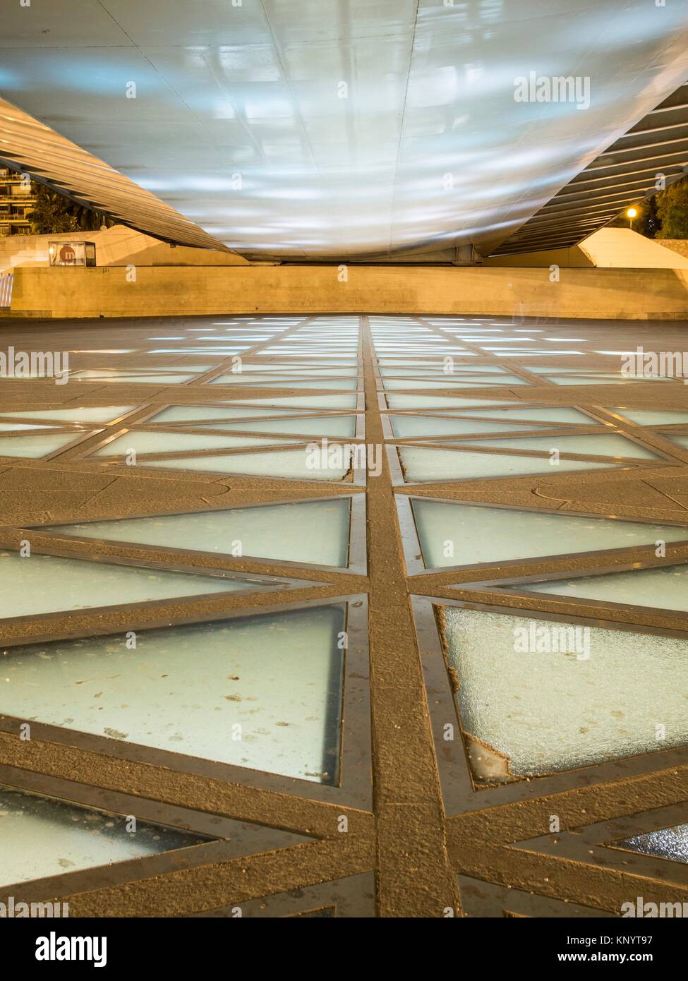 Subway and city windows hi-res stock photography and images - Alamy