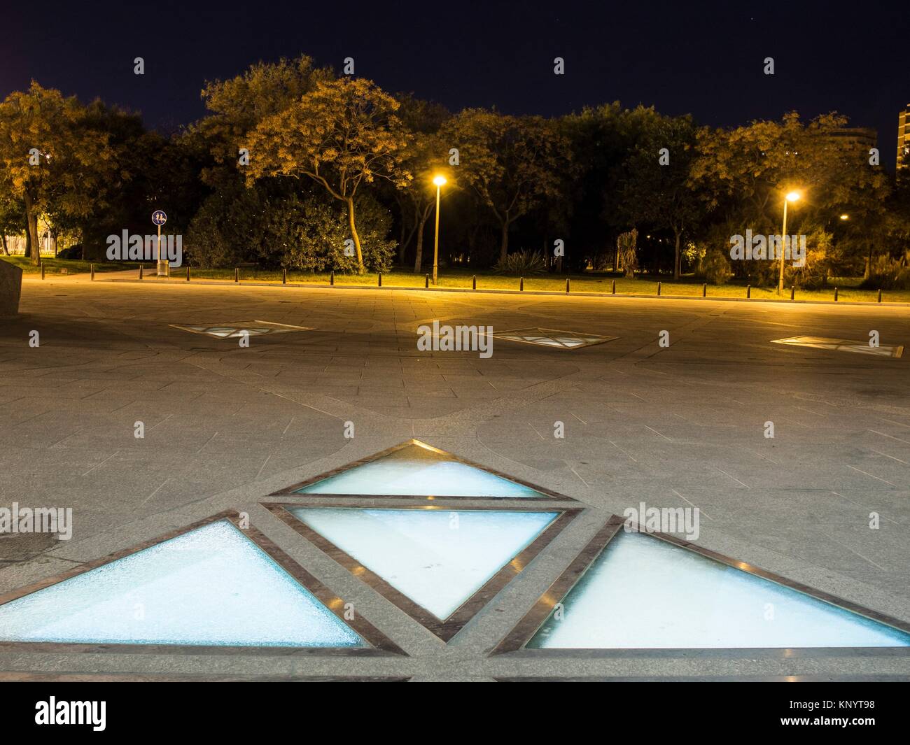 Subway and city windows hi-res stock photography and images - Alamy