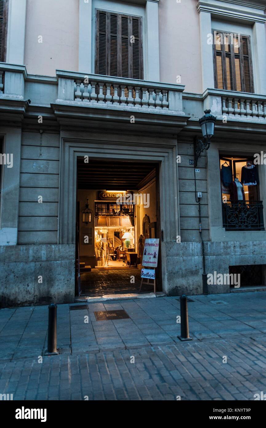 Spain valencia shopping street hi-res stock photography and images - Alamy