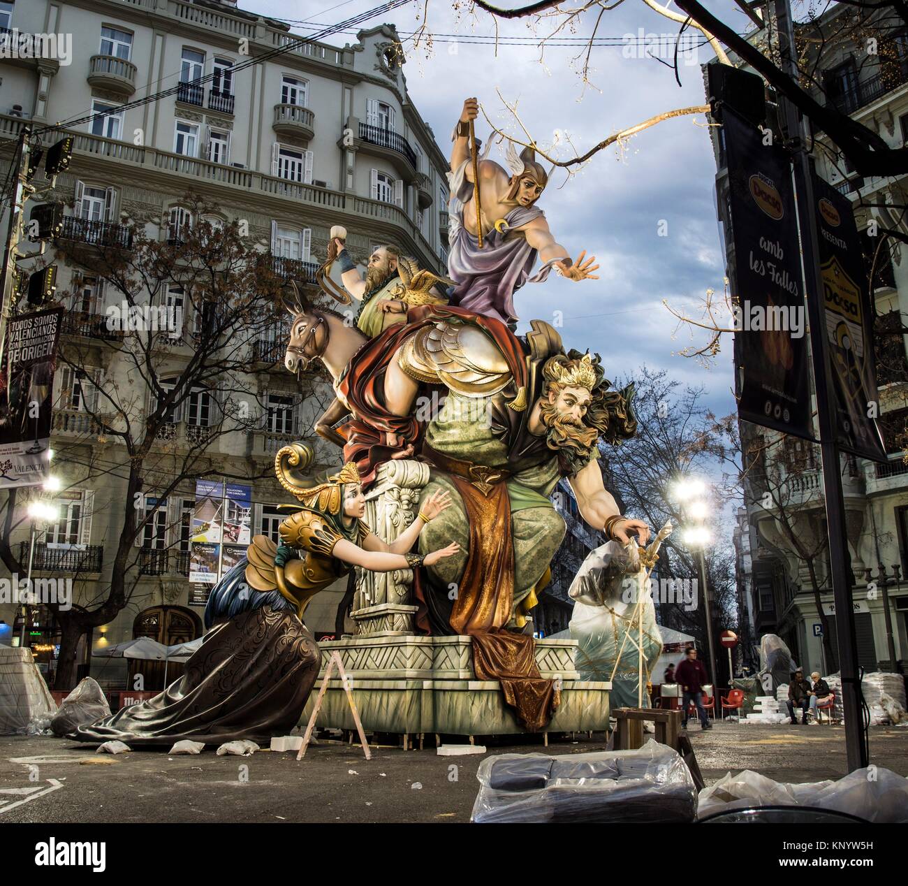 Fallas construction hi-res stock photography and images - Alamy