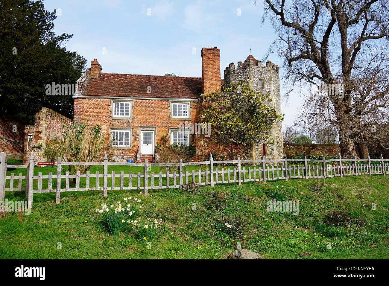 Tudor country mansion hi-res stock photography and images - Alamy