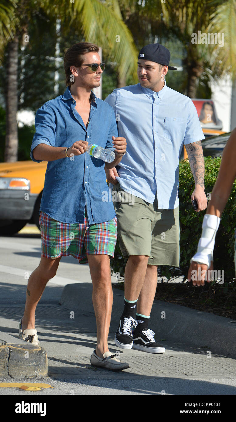 MIAMI BEACH, FL - OCTOBER 03: Scott Disick and Rob Kardashian go power ...