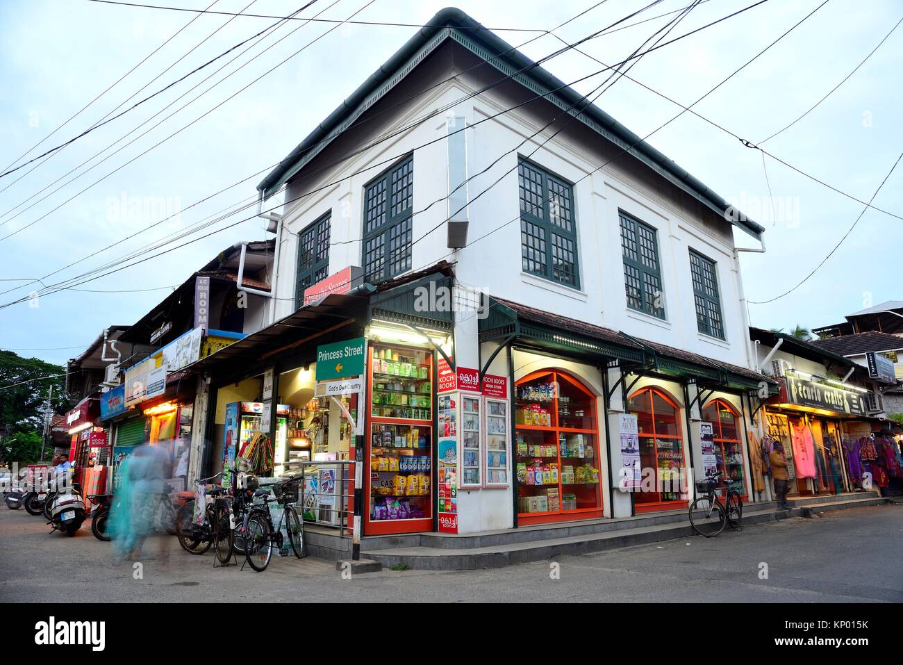 India cabinet hi-res stock photography and images - Alamy