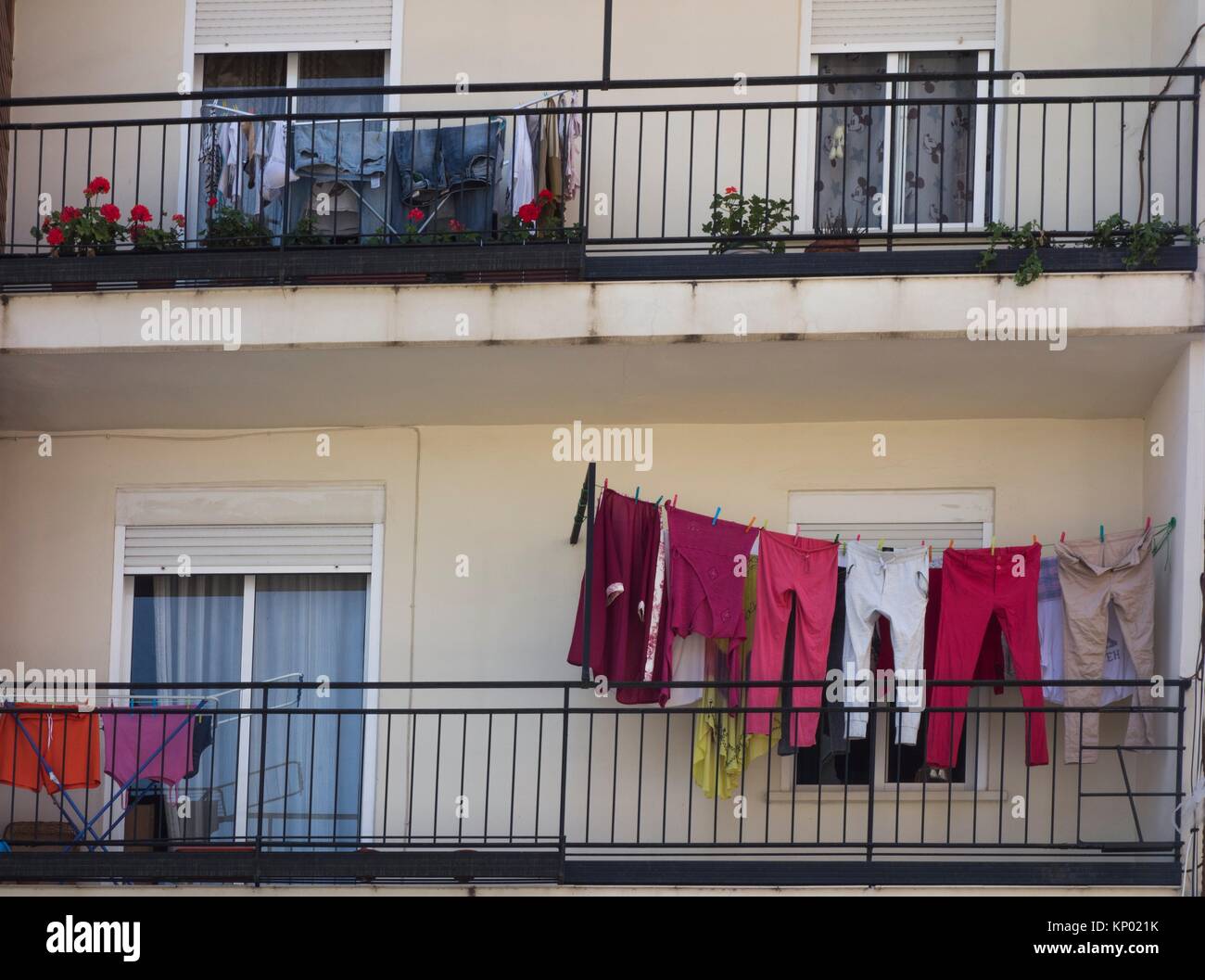 Hanging balcony hi-res stock photography and images - Alamy