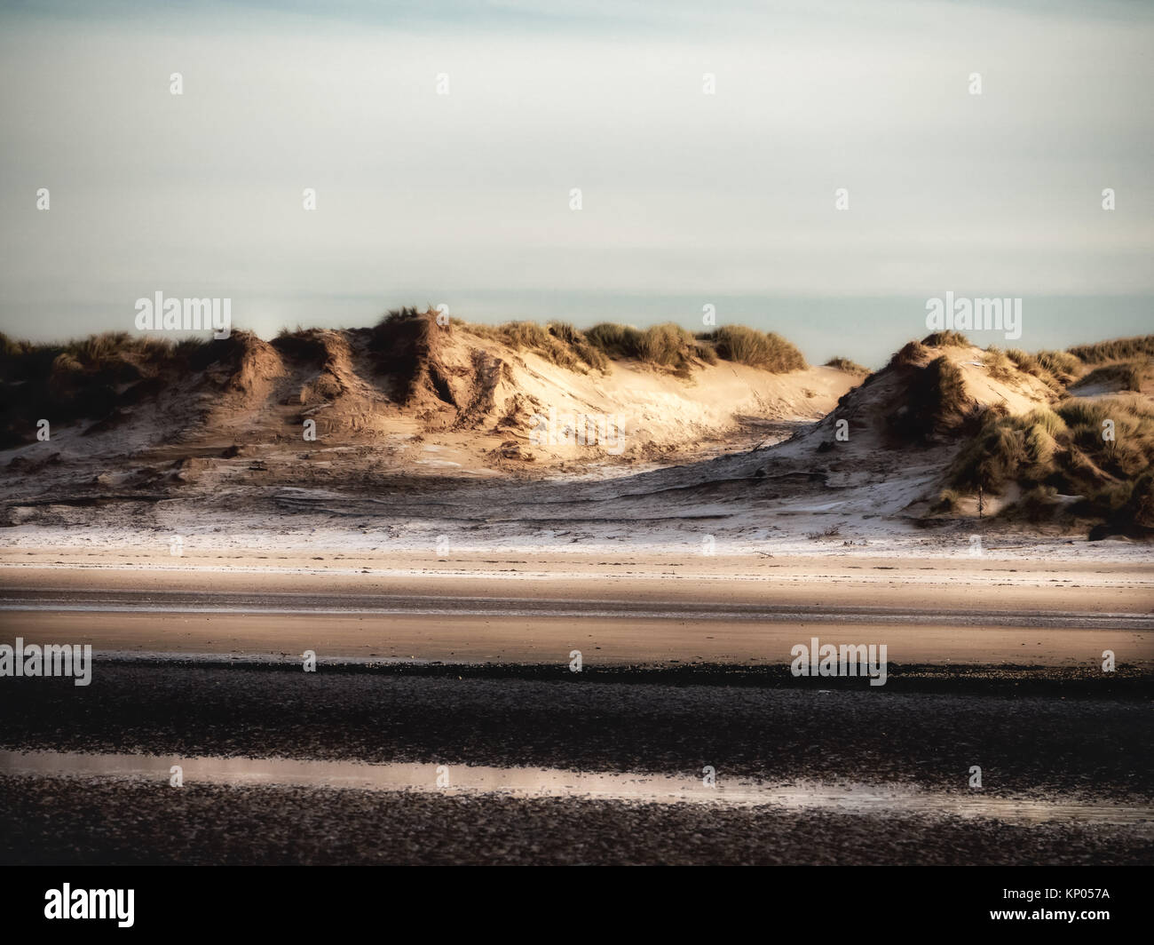 winter beach sand frosty day Stock Photo - Alamy