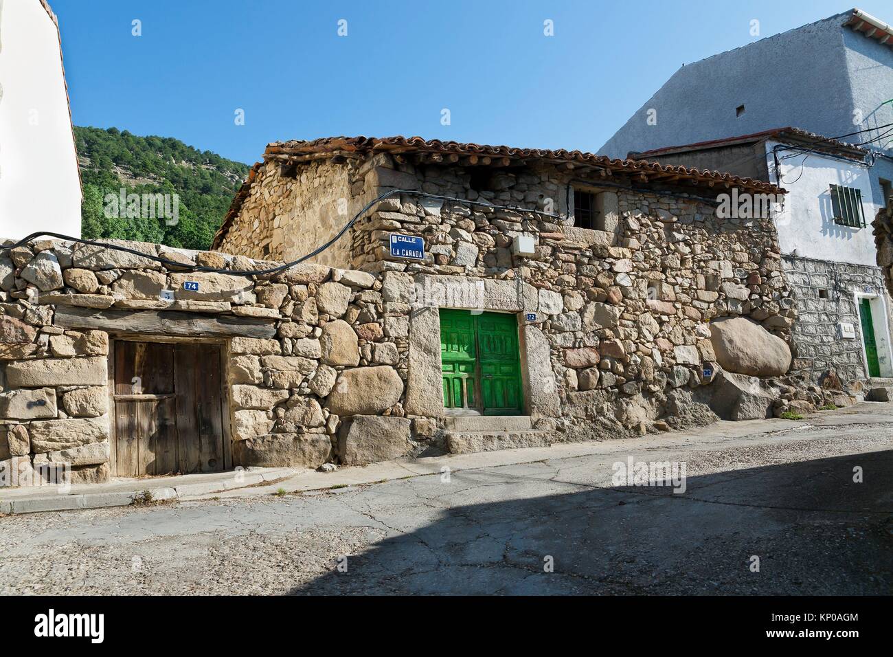 Cañada street in San Juan de la Nava. Avila. Spain Stock Photo - Alamy