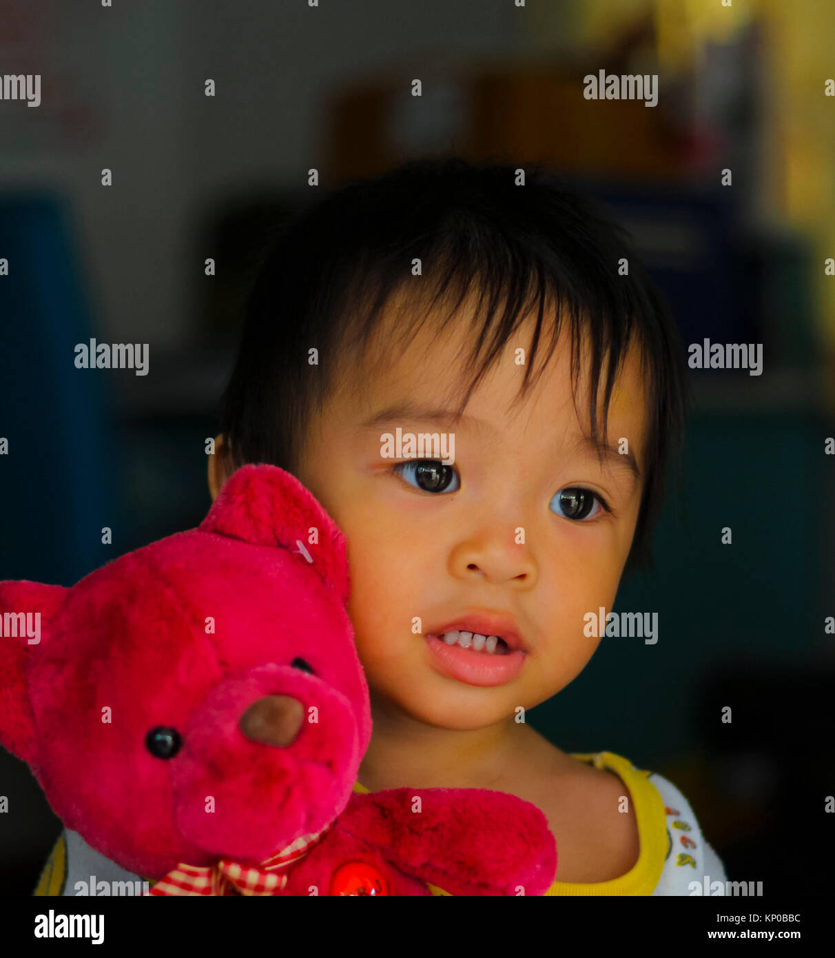 portraits of young kid boy close up Stock Photo - Alamy