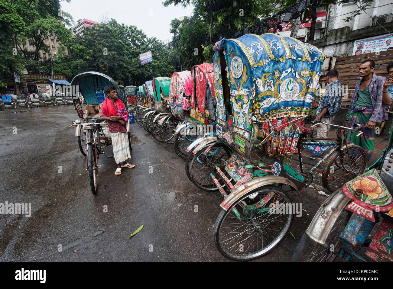Dhaka rickshaw painting hi-res stock photography and images - Alamy